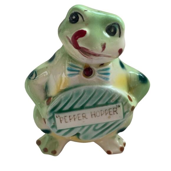 Enesco | Kitchen | Vintage 6s Enesco Made In Japan Frog Salt Shaker ...